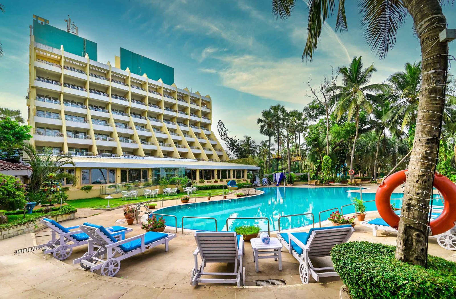 Luxury Hotel Membership in Mumbai | Madh-Marve, Malad